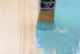 What Is Linseed Oil Paint, and When Do You Use It? | Custom Painting, Inc.